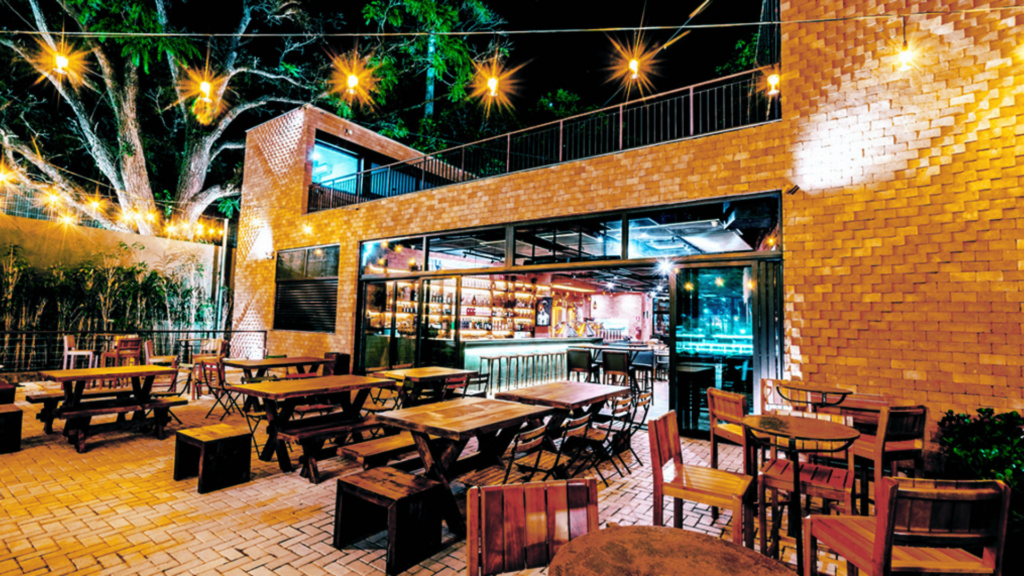 MAGUJE GASTROBAR - BT Comunicação